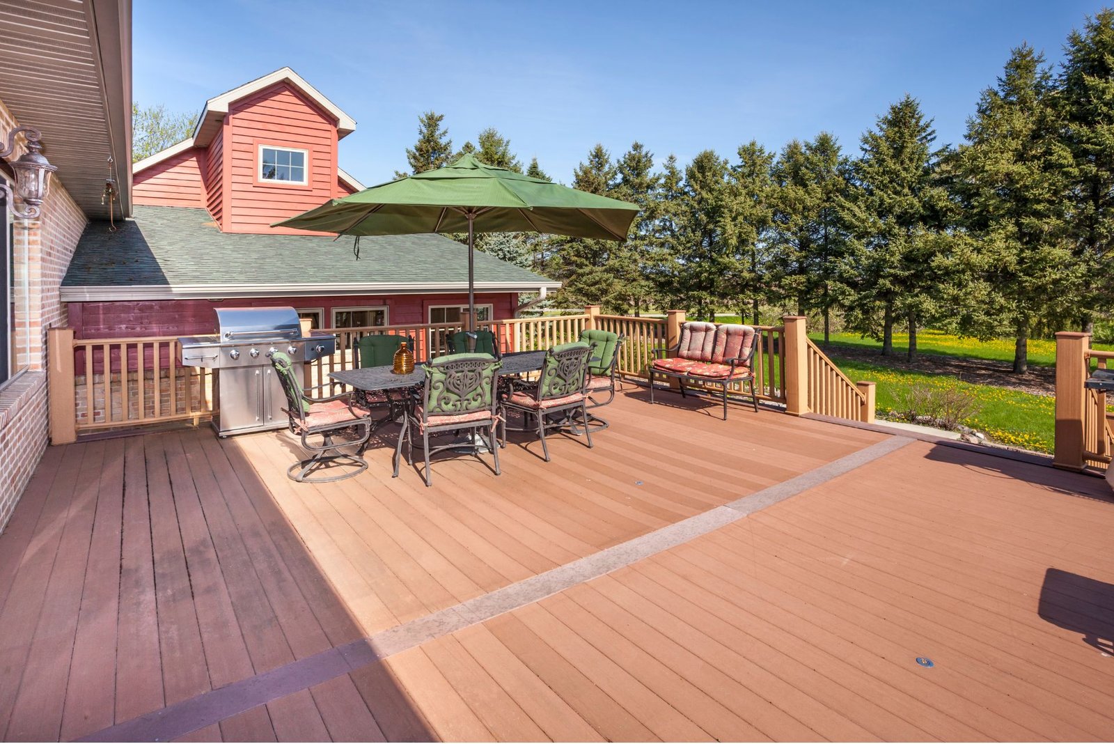 Ultimate Guide To Types Of Decking In New Zealand